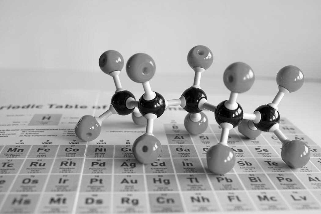 THE MAP OF STRUCTURE - THE PERIODIC TABLE OF ELEMENTS - THE LIVES MEDIA